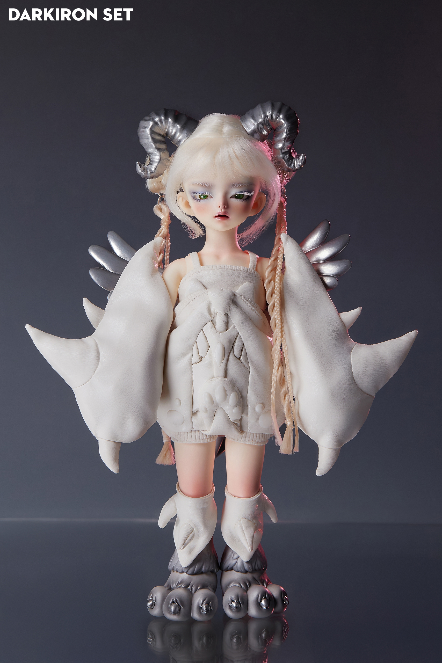 Myz Teenie Gem – Cyberix (LE Qty.) – SOOM